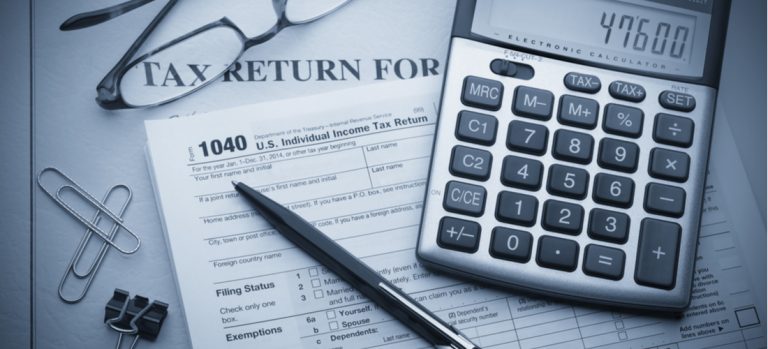 The Benefits of Hiring a Professional Tax Filing Service ...